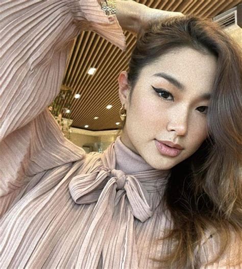 М Оюунчимэг хүү жүжигчин С Идэрмааг ийм бүсгүйгээр сольжээ ТАС МН