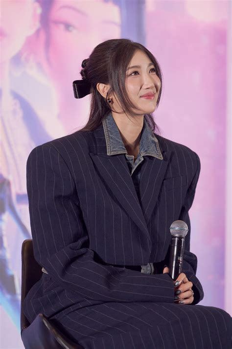 From Sm Trainee To Billboard No 1 Ejae Credits Early Struggles For