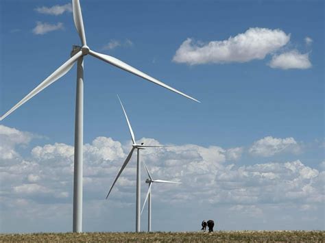 “Цэций” салхин станц ашиглалтад орсны 8 жилийн ой тохиож байна