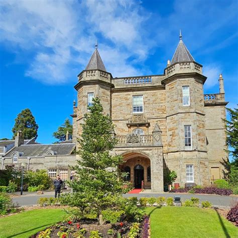 Miroslav Ivanov On Linkedin Добър вечер от Шотландия Пристигнахме в Единбург и сме настанени в