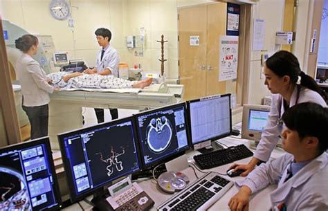 서울아산병원 뇌졸중센터 응급실 도착부터 뇌혈관 뚫기까지 205분세계적 기록