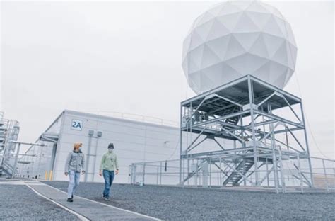 Microsoft Partners With Spacex To Provide Azure Cloud Services In Space