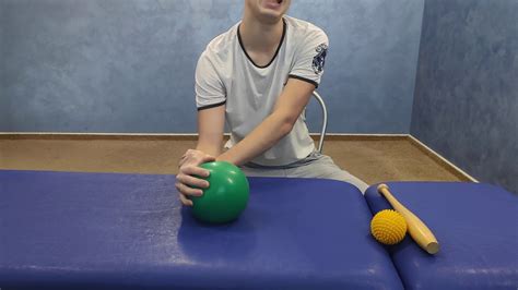 ЛФК при контрактуре лучезапястного сустава и пальцев руки Разработка сухожилий Youtube