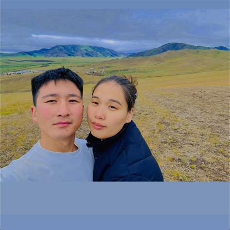 Chihiro Өнөөдөр чинь шинэ хүмүүс орж ирнэ шдээ 😍 Хүлээж тэсэхгүйнээээээ Facebook