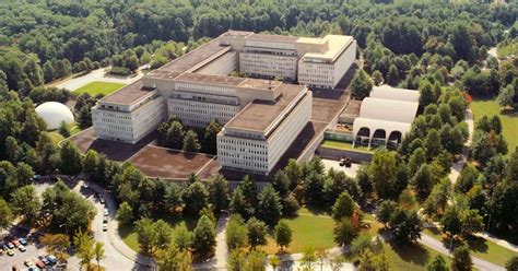 Cia Headquarters On Lockdown As Man Armed With Shotgun Opens Fire