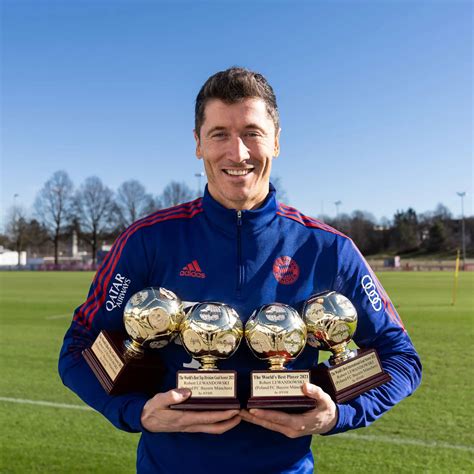 Lewandowski Not Messi Deserved 2021 Ballon Dor Award Mullert