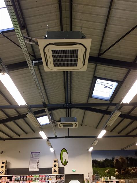 Pose De Climatisation Cassette à Arles • Boreas