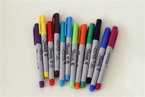 Sharpie Shock Challenge Twitter Reacts To The Latest Internet Fad
