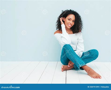 Beautiful Young Woman Posing In Studio Stock Image Image Of Happiness