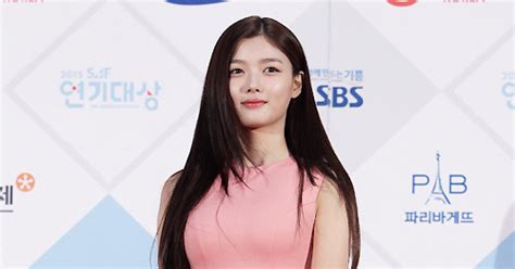 [포토엔]김유정 만16세라 믿기힘든 실물미모와 비율