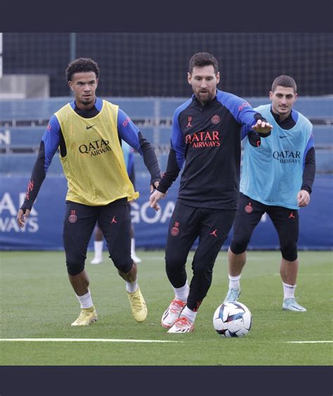 메좆 그룹훈련 복귀 해외축구 에펨코리아