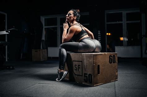 Sportown Почему начинающим рекомендуется тренироваться под руководством персонального тренера