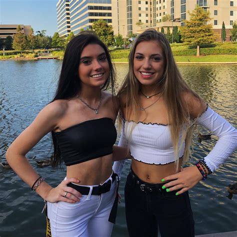 Midriff Hotties Rmidriff