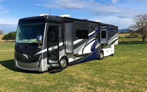Best Class A Rvs Under 35 Feet Compact Luxury Options