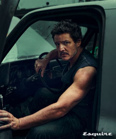 Qué Manera De Despertar Pedro Pascal Posó En Picantes Fotos Para La Revista Esquire Y Las