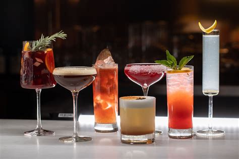 Fizzy Cocktails Champagne Alternatives For A Killer Nye