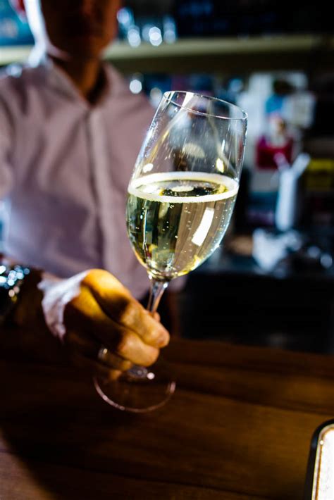 地中海 蜜思嘉微氣泡 白葡萄酒 Moscato Mediterraneo VDA 適合飲用溫度 8ºC 酒精濃度 4 5