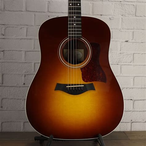 Taylor 210 E Acoustic Electric Guitar 2012 Sunburst W Taylor Reverb