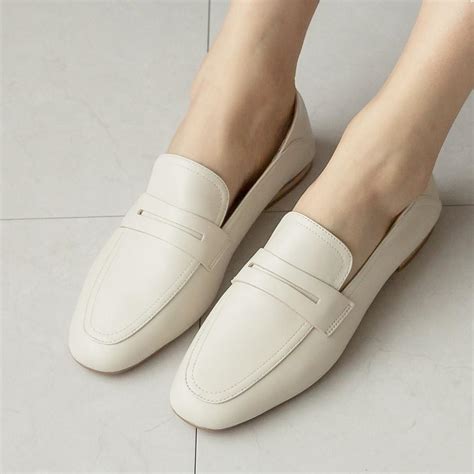 양가죽 여성 로퍼 발편한 임산부 신발 화이트 스퀘어 페니 로퍼