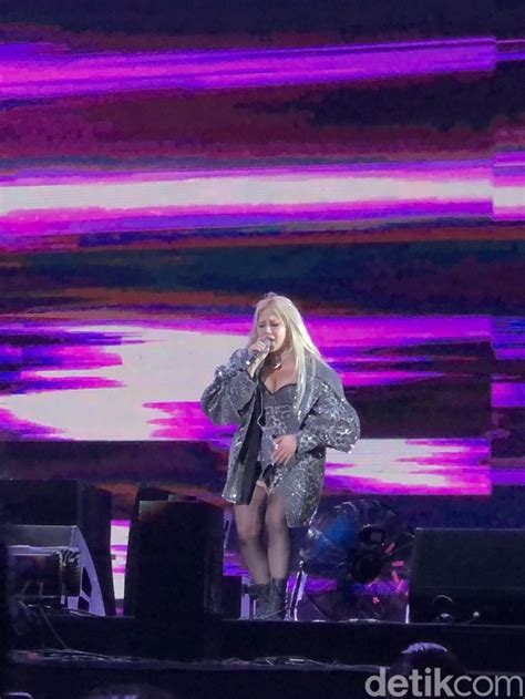 Seksi Dan Energik Aksi Cl Di We The Fest 2022
