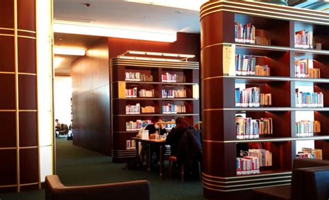 Role Of Libraries In Promotion Of Literacy And Lifelong Learning