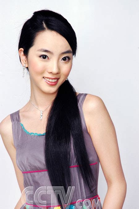 李思思 主持人、央视主持人李思思淘宝助理
