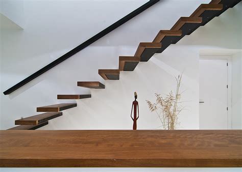 Aa House By Mvn Architects