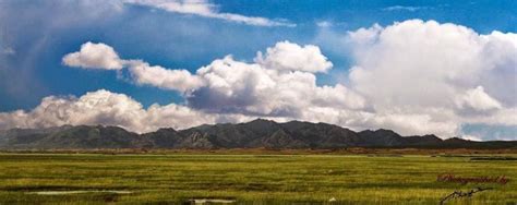 Самданнямын Дундговь аймгийн Есөн гайхамшгийн нэг Дэлгэрхангай уул далайн түвшнээс дээш 1920