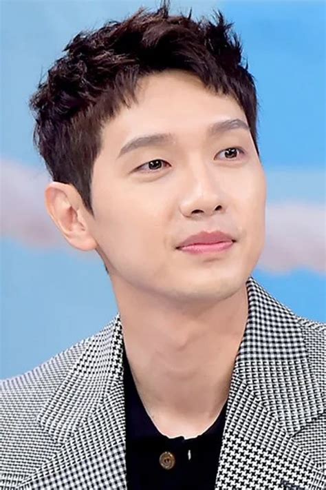 Ji Hyun Woo Profile Images The Movie Database Tmdb