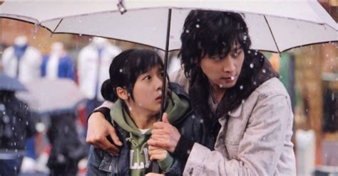 강동원 우산 장면 꽃남부터 악동 액션남까지