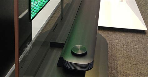 Lg S New Top Tier Signature Oled Tv Is Less Than Mm Thick Yugatech Philippines Tech News