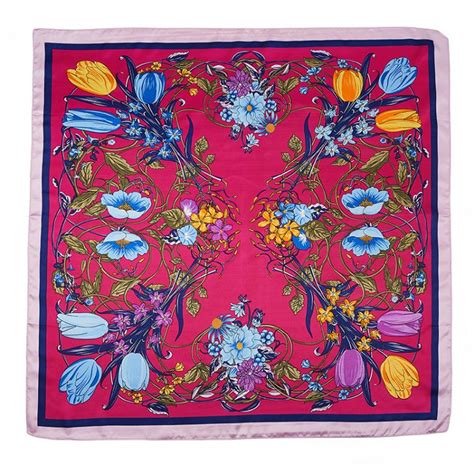 Купити Атласна хустка малинова з тюльпанами 90 90 см Інтернет магазин шарфів в Києві Sharf Ua
