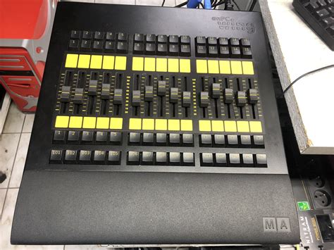 OnPC Fader Wing Ma Lighting OnPC Fader Wing Audiofanzine