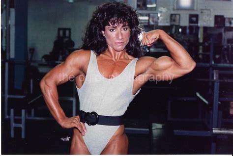 Annie Rivieccio Bodybuilder Found Photo Color Muscle Woman En 21 62 Zz