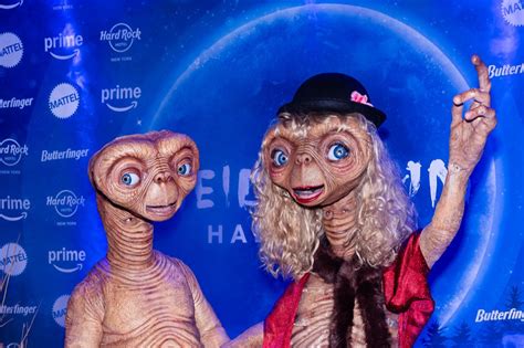 Heidi Klum And Husband Tom Kaulitz Debut Elaborate Et Costumes For