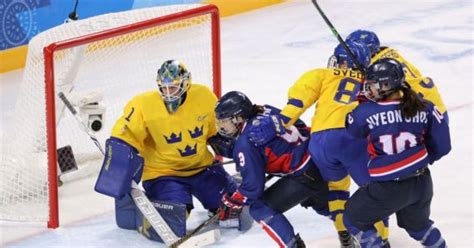 [리얼타임 평창] 女아이스하키 남북단일팀 스웨덴에도 0 8 패배 조별리그 2연패