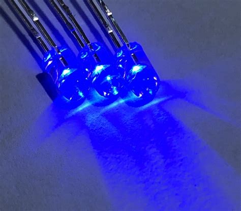 3mm Blue Led Light Emitting Led Diode Clear Round Head Led No Edge
