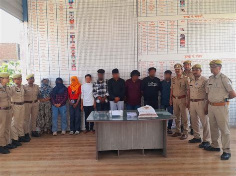 Rampur Police Busted A Sex Racket रामपुर पुलिस ने किया सेक्स रैकेट का भंडाफोड़ 6 पुरुष और 3