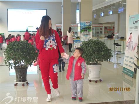 山西吕梁红缨英华双语幼儿园举办亲子体验邮政活动连锁园新闻新闻中心红缨教育