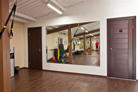 Наши работы стеклянные двери перегородки зеркала зеркальное панно ограждения