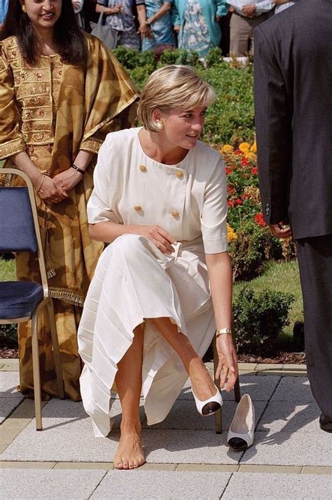 50 Princess Diana Feet Pictures To Get Mesmerized Page 15 Of 39