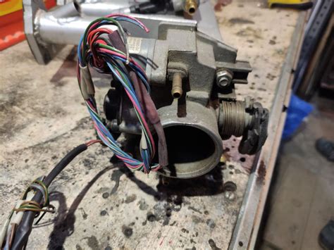 Коллектор ресивер для инжектора на двигатели УЗАМ на ИЖ 2126 ИЖ 2717 Москвич 2140 ИЖ 2125 ИЖ