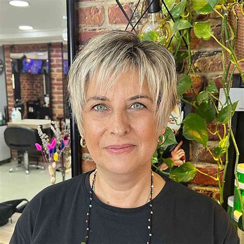26 Cutest Pixie Shags Women Over 60 Are Rockin In 2024 Longer Pixie