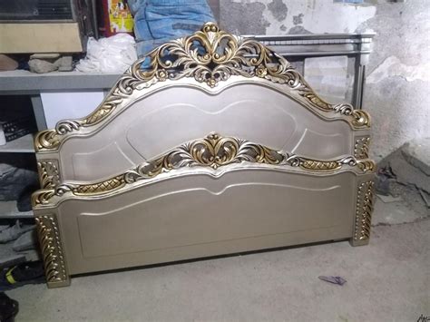 رنگ کاری انواع مصنوعات چوبی سرویس خاب تعمیرات مبل در مشهد