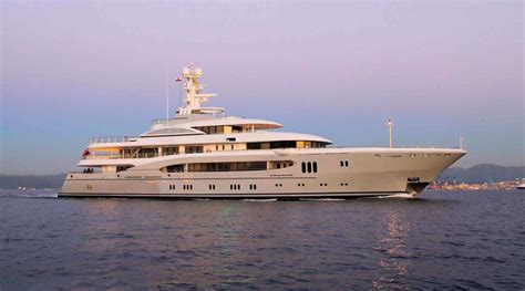 Lürssen custom Global for Sale Romeo United Yachts