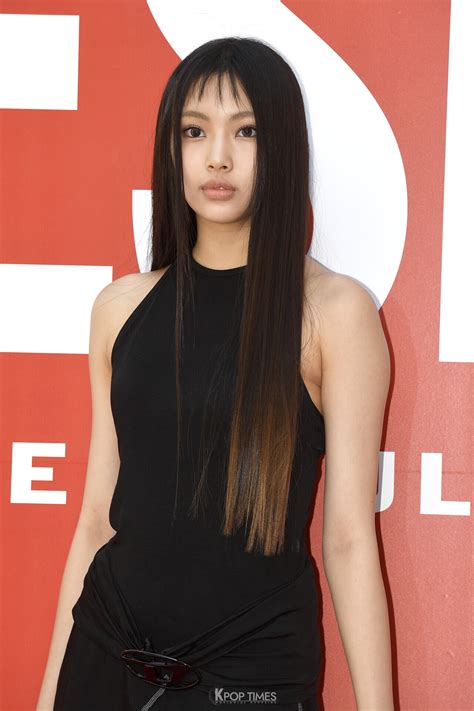 포토 뉴진스 혜인 싱그러운 미소