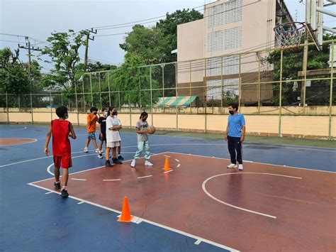 กิจกรรมบาสเกตบอล ⛹🏻‍♀️⛹🏻 ทุกวันจันทร์ พุธ และศุกร์ เวลา 16 00 18 00 น หลังเลิกเรียนแล้ว