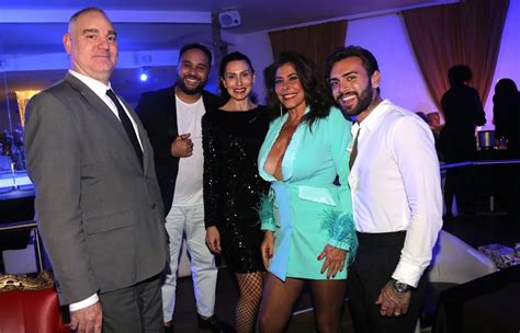 Milly D Abbraccio Festa Show Ed Emozioni Per I Anni Della Diva Dell Eros Notizie Audaci