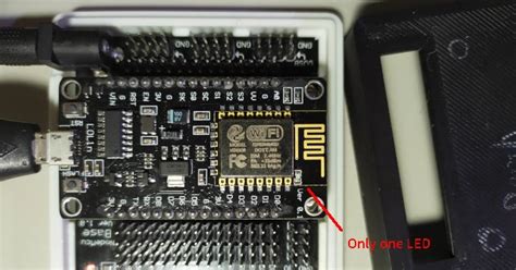 豐誌 用 Arduino 寫 NodeMCU V 的 Blink 程式但 LED 不會閃