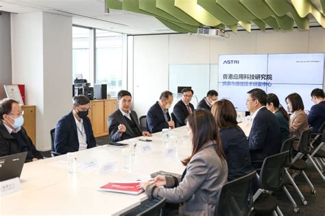 珠海一直專注高新技術產業，其中珠海高新區聚集了眾多軟件和集成電路設計企業，是大灣區其中一個科創產業鏈基地。 感謝珠海高新區管委會副主任薛飛先生帶領的代表團來訪應科院，和我們分享了珠海高新區最新